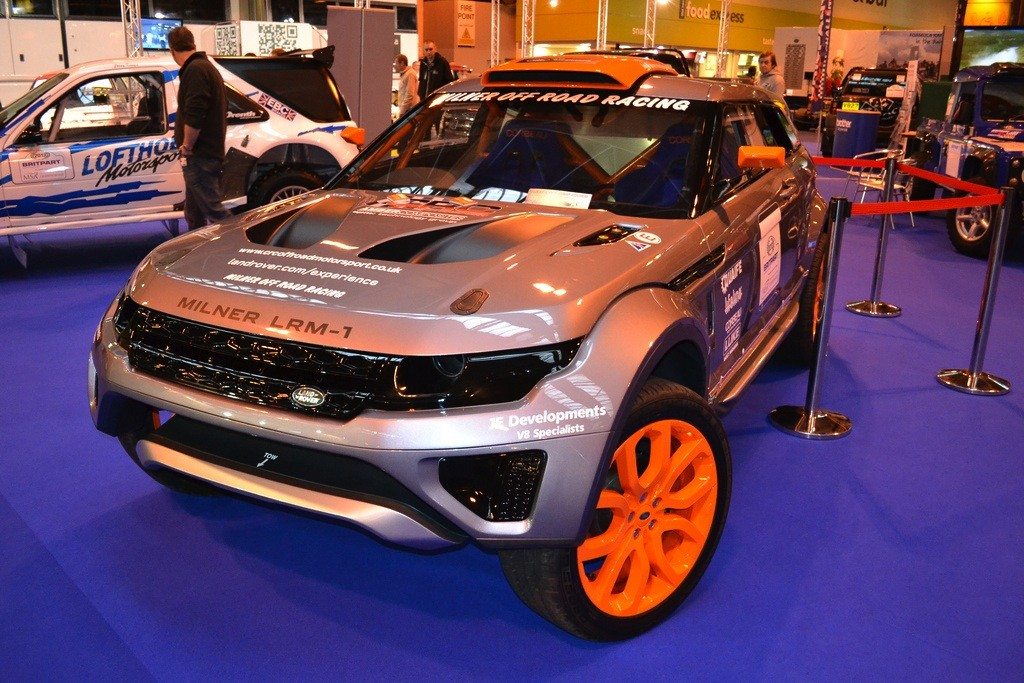 Range Rover Evoque Milner LRM–1 Race Car pronta Rally - MotorAge New ...