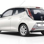 Toyota AYGO x-pure : il total white conquista