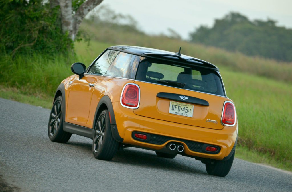 Abarth 595 Competizione e Mini Cooper S