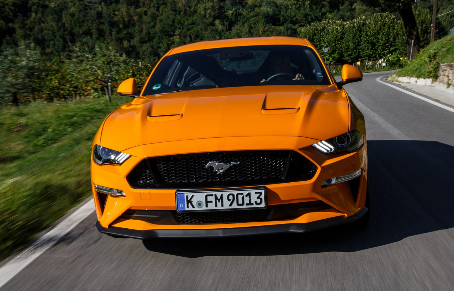 Ford Mustang V8 5.0 450 CV: Test Drive della leggenda americana