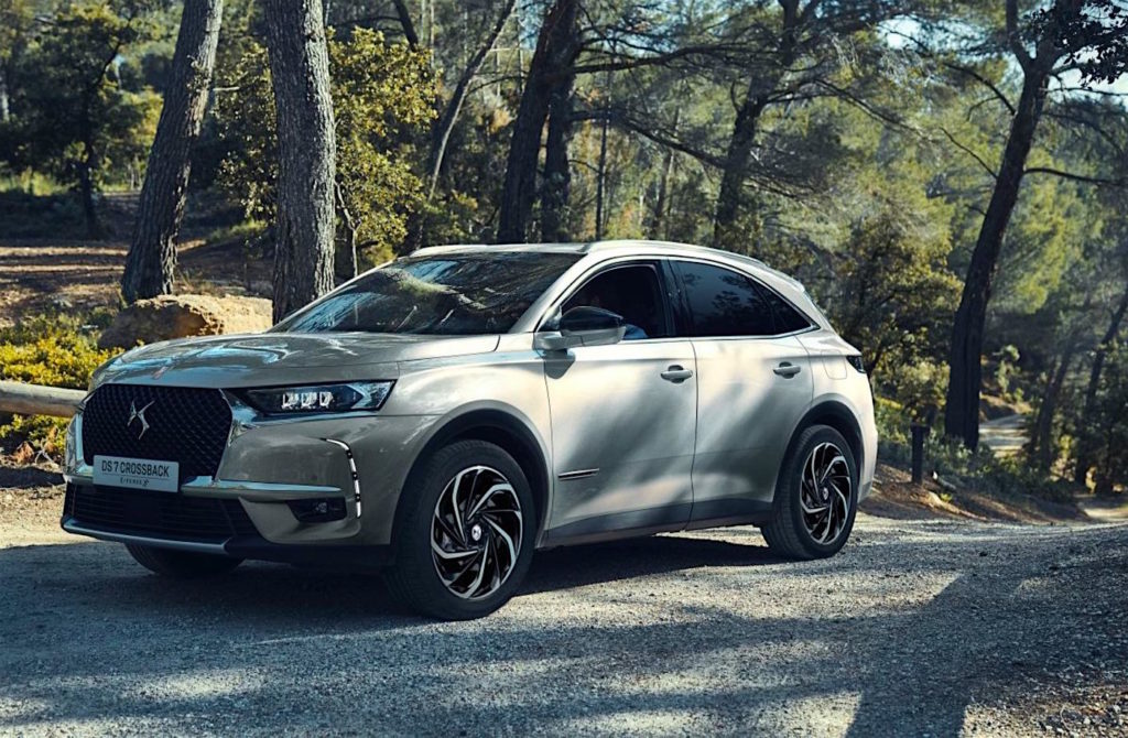 DS 7 Crossback E-Tense 4x4: 300 CV a briglie sciolte - MotorAge New ...