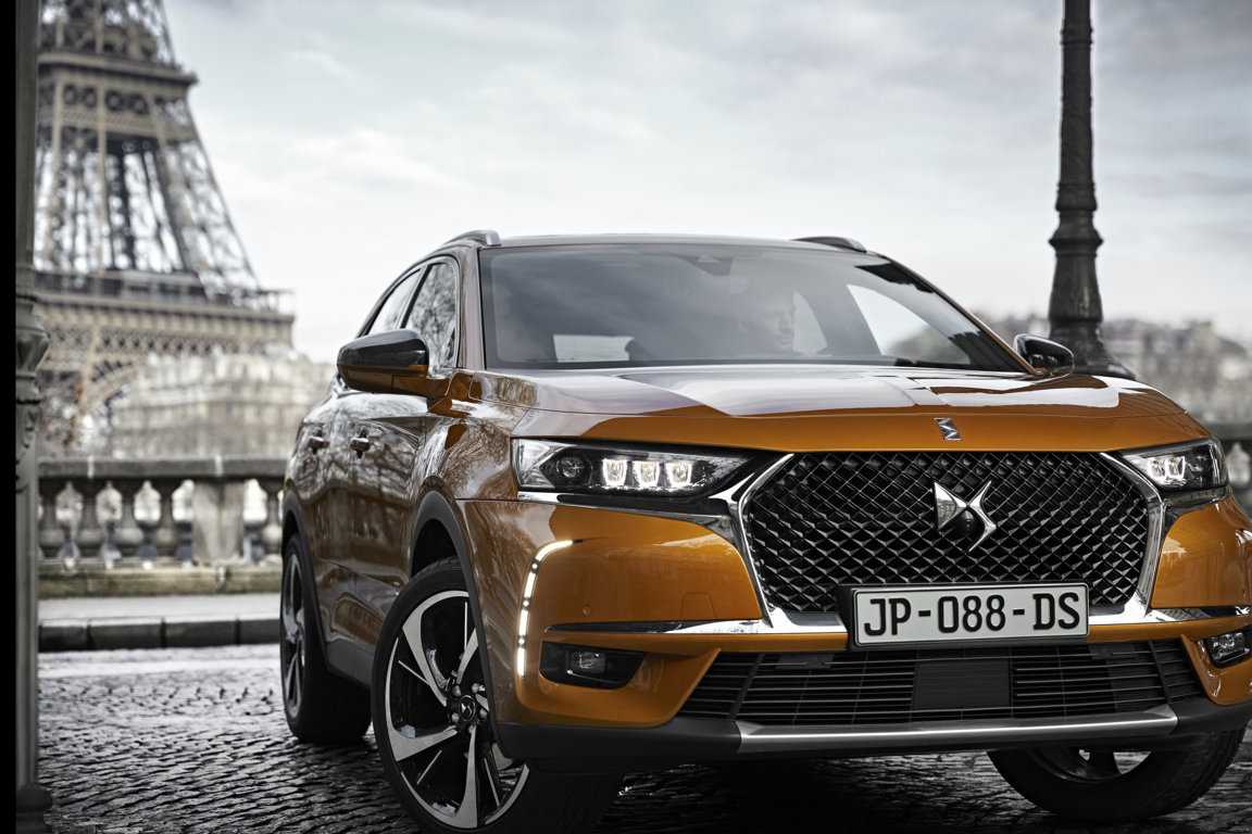 DS 7 Crossback E-Tense 4x4: 300 CV a briglie sciolte - MotorAge New ...