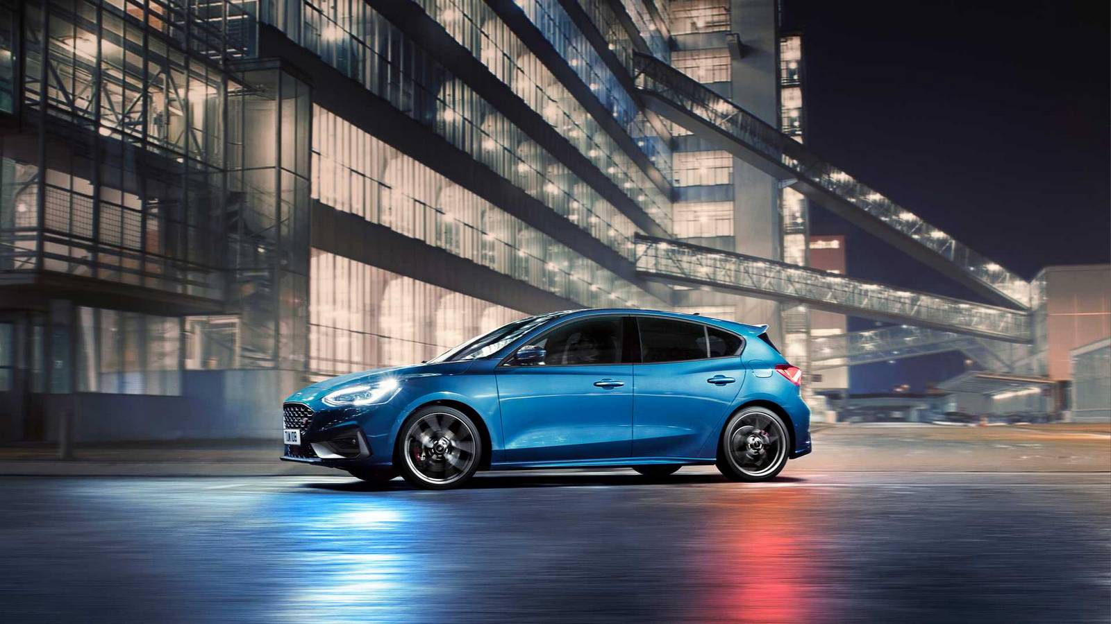 Ford Focus ST 2020: hatchback “travolgente” - MotorAge New Generation