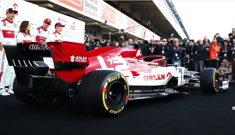 Alfa Romeo Racing ORLEN C39 : le foto e il video della nuova monoposto