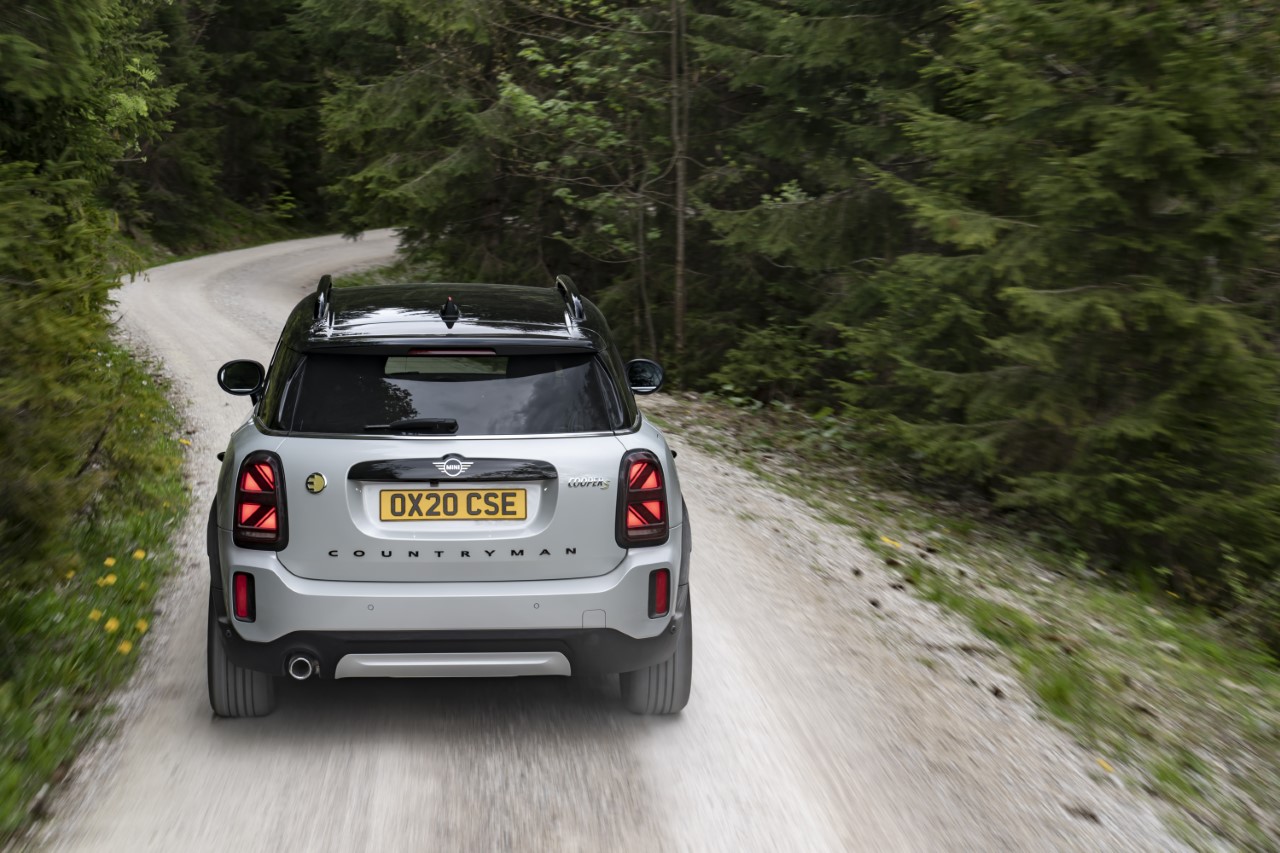 Mini Countryman 2121: rinnovata e ibrida plug-in . Motorage.it