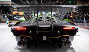 Lamborghini Essenza SCV12: hypercar estrema e impressionante