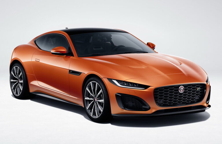 Jaguar F-Type R-Dynamic Black: famose discendenze