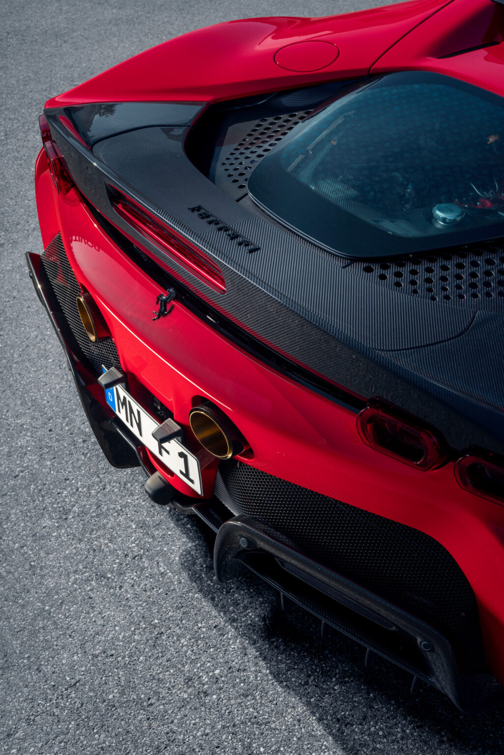 Ferrari SF90 Stradale: 1.109 cavalli con il tuning di Novitec