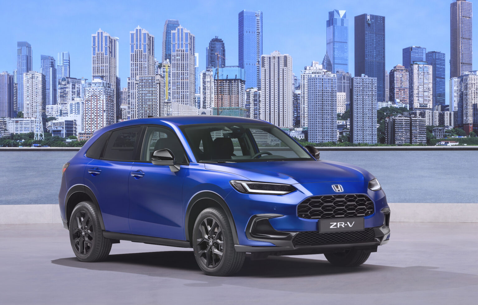 Honda ZR-V, il nuovo SUV ibrido debutta in Europa