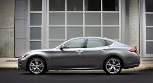 Infiniti Q70 debutta in anteprima al Salone di Parigi - MotorAge New ...