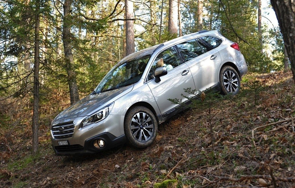 Subaru Outback MY15 - guarda avanti ammiraglia - MotorAge New Generation